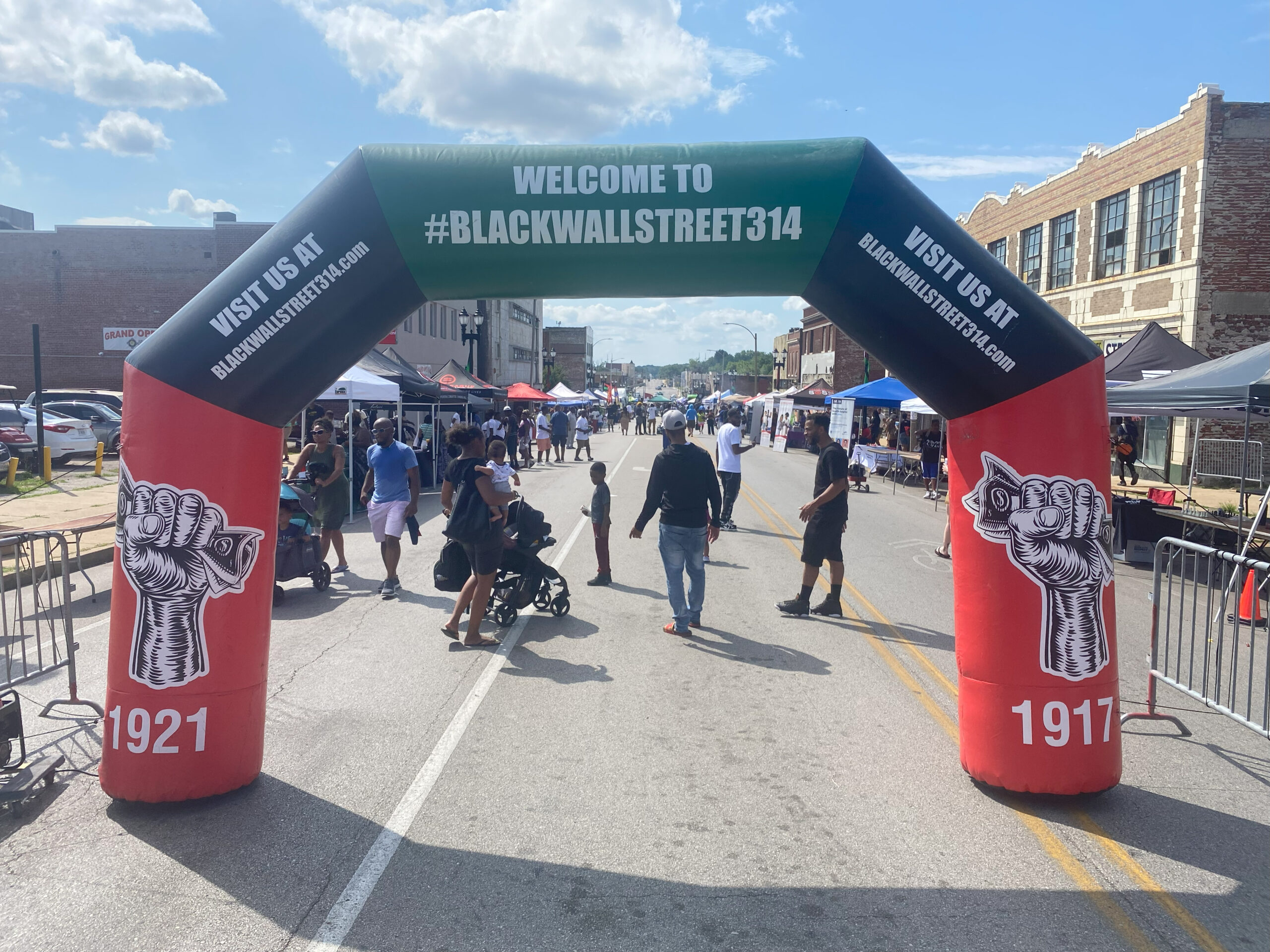 Black Wall Street event celebrates, empowers Black community ...
